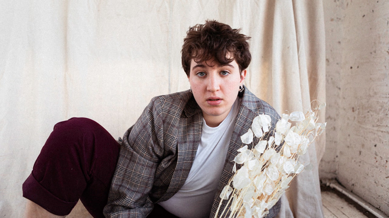 Mae Krell Discusses New EP and Navigating Music Industry Challenges ...