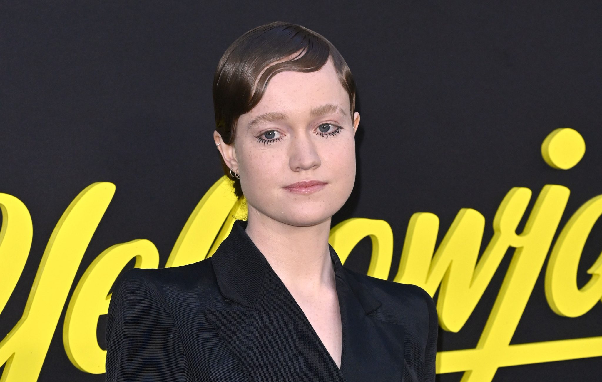 Did You Know These ‘Yellowjackets’ Stars Are Queer? - Gayety