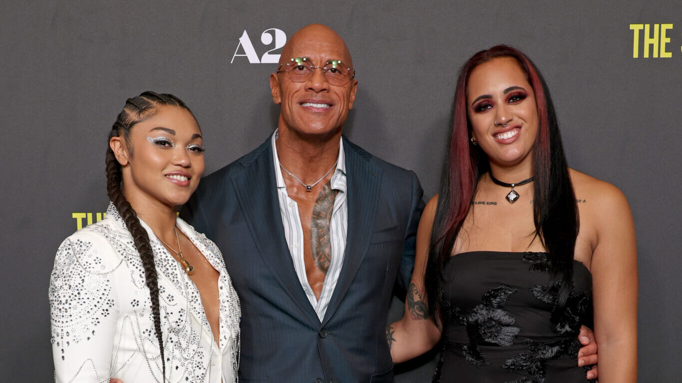 Simone Johnson Goes Instagram Official with Fellow WWE Star Tatyanna ...