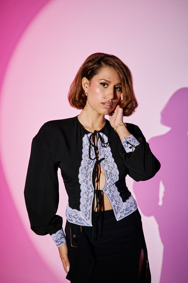 RAYE Gets Real on Independence, Burnout, and ‘This Music May Contain ...